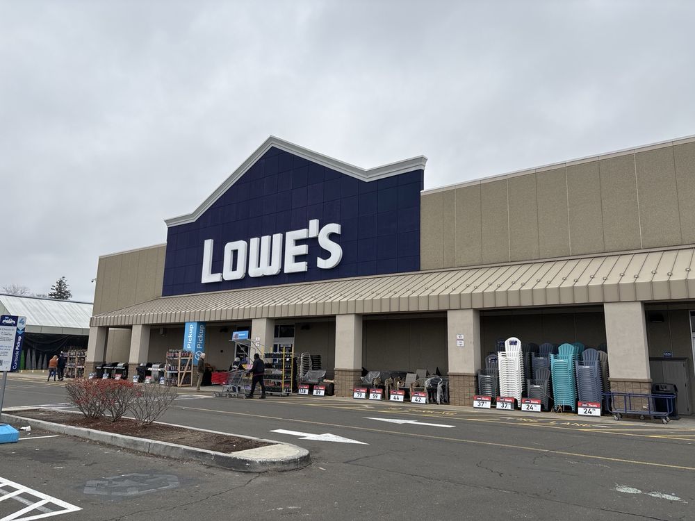 LOWE’S HOME IMPROVEMENT - Updated December 2025 - 47 Photos & 121 ...