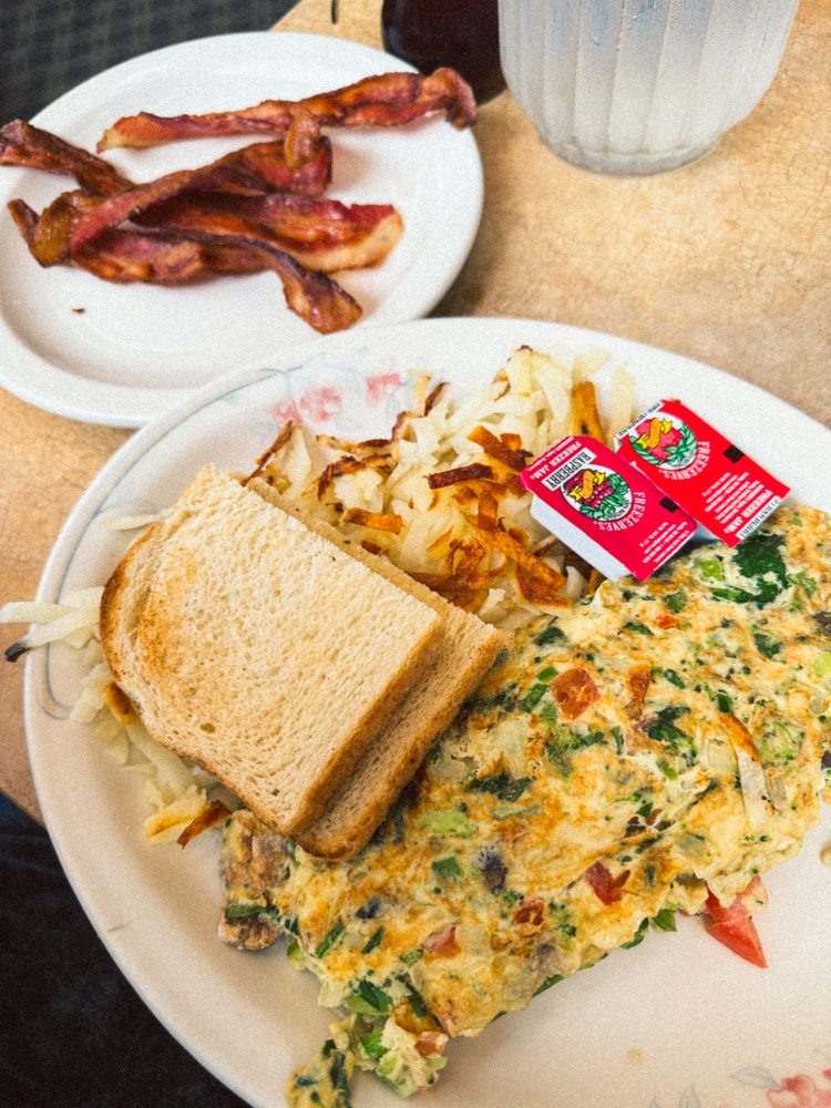 FAMILY PANCAKE HOUSE - EDMONDS - Updated January 2025 - 141 Photos ...