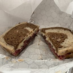 THE URBAN DELI - Updated October 2025 - 299 Photos & 186 Reviews - 7111 ...