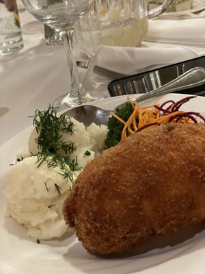 KRAKUS RESTAURANT - Updated May 2024 - 22 Photos & 38 Reviews - 208 ...