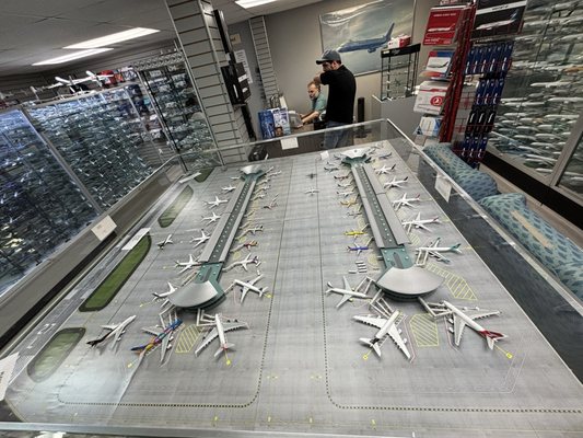 THE AIRPLANE SHOP - Updated December 2025 - 13 Photos - 6414 Windy Rd ...