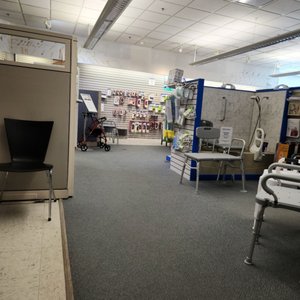 REGAL & WEST BEND FACTORY OUTLET - Updated October 2025 - 1100 Schmidt ...