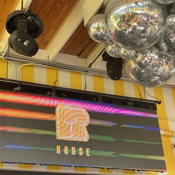 R HOUSE WYNWOOD - Updated September 2024 - 1852 Photos & 1226 Reviews ...