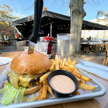 COLD SPRING DEPOT RESTAURANT - Updated August 2024 - 250 Photos & 376 ...