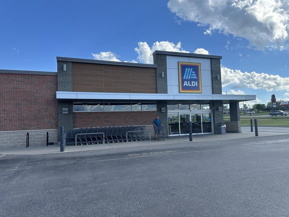 ALDI - Updated January 2026 - 10 Photos - 2883 Cook Rd, West Branch ...