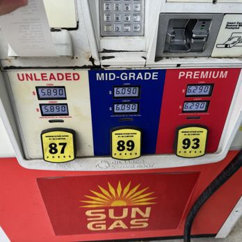 SUN GAS STATION - Updated May 2025 - 65 Photos & 297 Reviews - 5600 ...