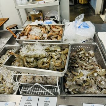 Earp's seafood store