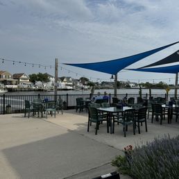 BAYHOUSE WATERFRONT BAR AND GRILLE - Updated August 2025 - 471 Photos ...