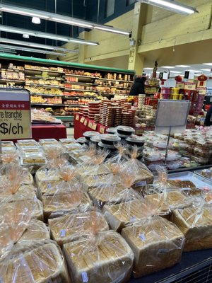 KIM PHAT - Updated October 2025 - 55 Photos - 3733 Rue Jarry E, Montréal, Quebec - International ...