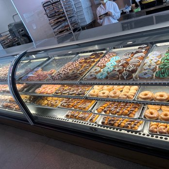 MAZZOA DONUTS - Updated June 2024 - 378 Photos & 435 Reviews - 5180 ...