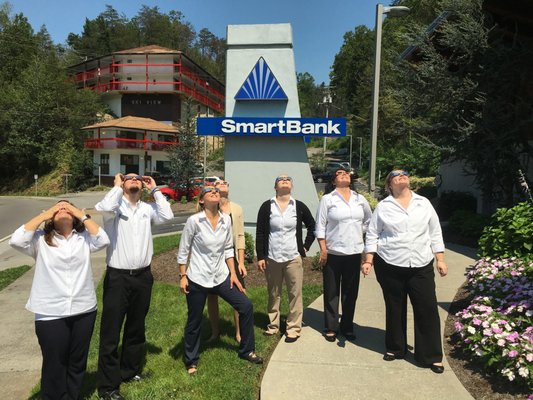 SMARTBANK - Updated June 2026 - 27 Photos - 1011 Pkwy, Sevierville ...