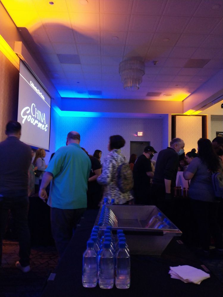 DELTA HOTELS BY MARRIOTT CINCINNATI SHARONVILLE - 11320 Chester Rd ...