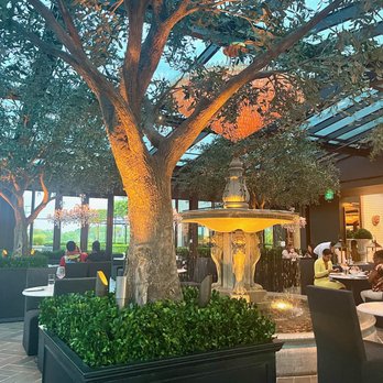 RH ROOFTOP RESTAURANT AT RH CHARLOTTE - Updated May 2025 - 1137 Photos ...