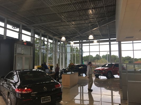 MERCEDES-BENZ OF SPRINGFIELD - Updated May 2026 - 49 Photos & 42 ...