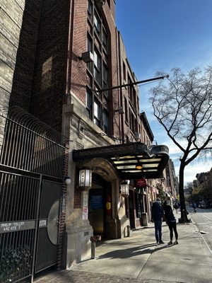 CHRISTOPHER STREET PATH STATION - Updated December 2025 - 17 Photos ...