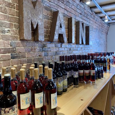 SWEETGRASS WINERY & DISTILLERY OLD PORT TASTING ROOM AND SHOP - 80 ...