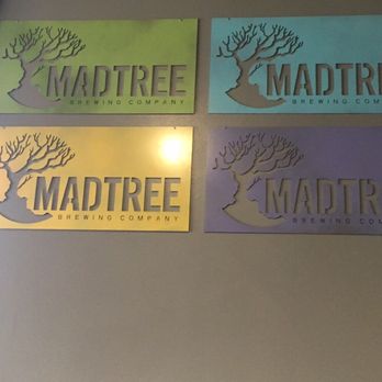 D20: A BAR WITH CHARACTERS - Updated December 2025 - 27 Photos & 31 ...