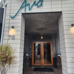AVA - Updated October 2025 - 752 Photos & 721 Reviews - 718 S Howard ...
