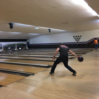 FIRS BOWL - Updated January 2026 - 14 Photos & 25 Reviews - 1950 River ...