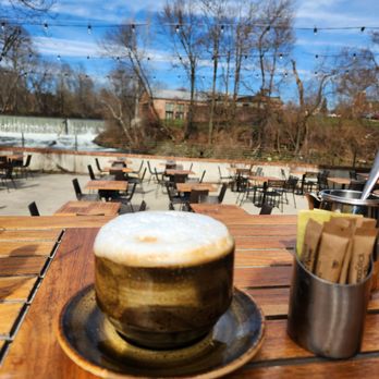 THE ROUNDHOUSE - Updated October 2024 - 559 Photos & 571 Reviews - 2 E ...