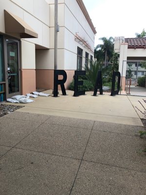 VISTA LIBRARY - Updated December 2025 - 23 Photos & 54 Reviews - 700 ...