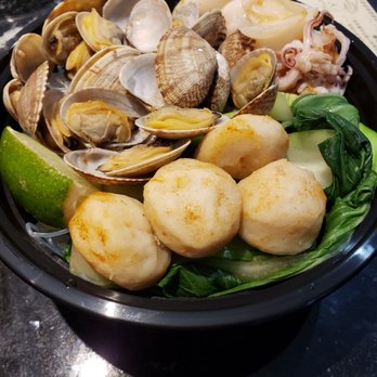 HOT POT NOODLE - Updated January 2026 - 913-130 Columbia Street W ...