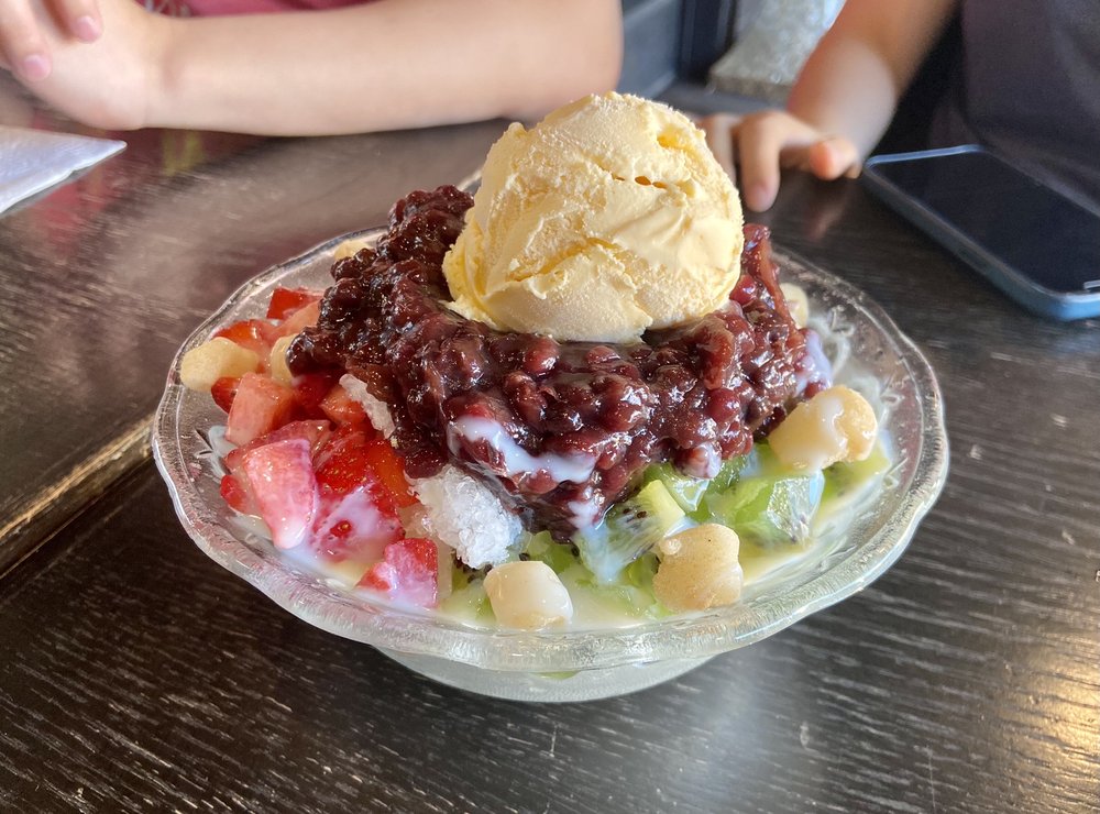 O2 CAFE - 40 Photos & 27 Reviews - Cafes - 915 S Vermont Ave, Los ...