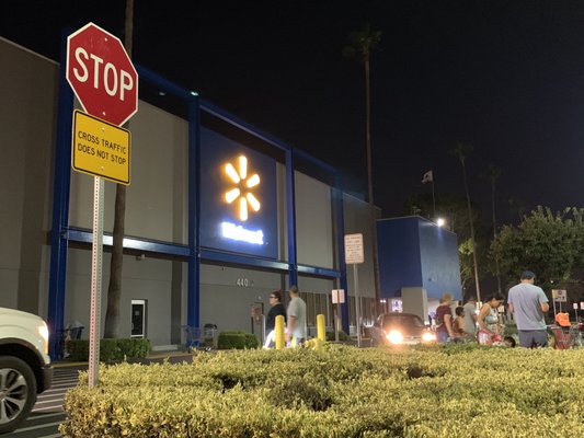 WALMART SUPERCENTER - 233 Photos & 465 Reviews - 440 N Euclid St ...