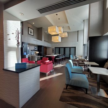 HAMPTON INN & SUITES RENO WEST - Updated December 2025 - 242 Photos ...