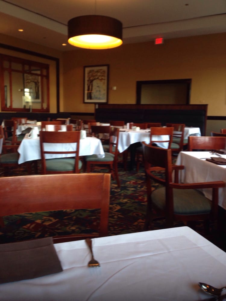 THE ESPLANADE RESTAURANT - Updated December 2025 - 2111 Butterfield Rd ...
