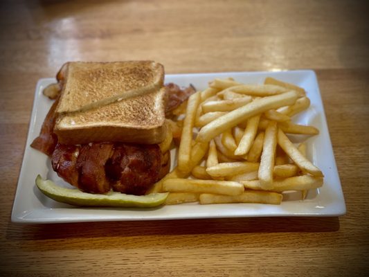 TOOT-TOOT FAMILY RESTAURANT - Updated December 2025 - 154 Photos & 249 ...