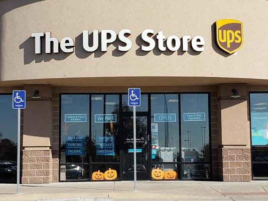 THE UPS STORE - Updated November 2024 - 42 Photos & 154 Reviews - 645 W ...