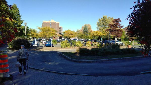 ELEANOR LONDON CÔTE SAINT-LUC PUBLIC LIBRARY - Updated October 2025 ...