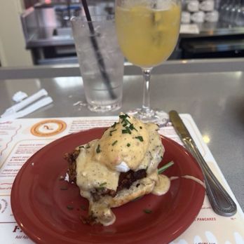 RUBY SUNSHINE CHARLESTON DOWNTOWN - Updated March 2025 - 368 Photos ...