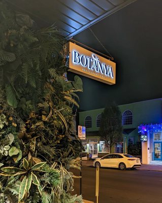 BOTANYA RESTAURANT - Updated May 2024 - 168 Photos & 68 Reviews - 3314 ...