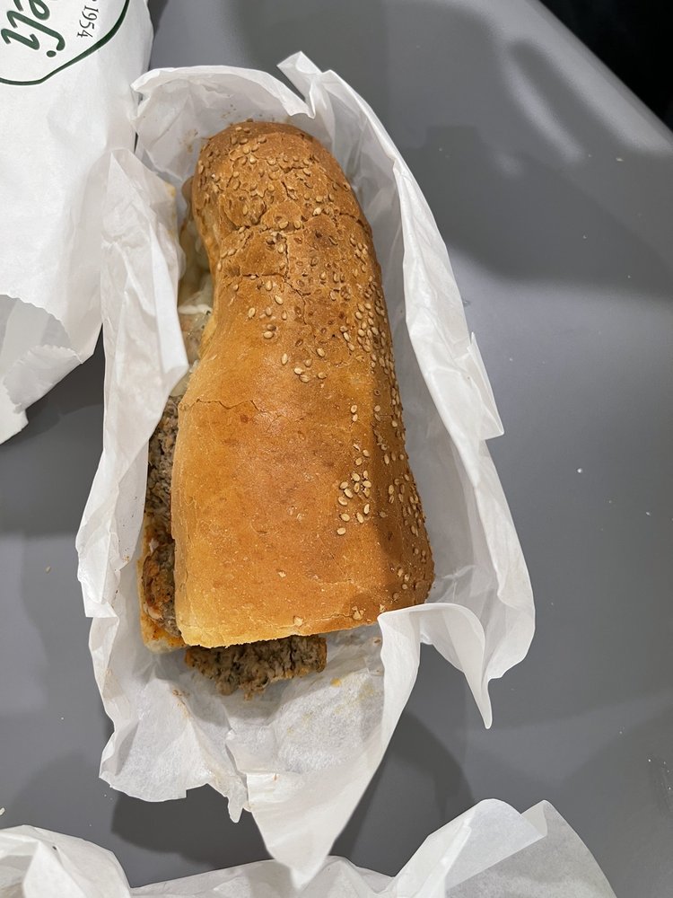 CAPRI DELI - Updated December 2024 - 857 Photos & 1102 Reviews - 713 E ...