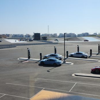 PORSCHE EXPERIENCE CENTER LOS ANGELES - 1061 Photos & 305 Reviews ...