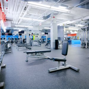 CRUNCH FITNESS - MIDTOWN EAST - Updated July 2025 - 32 Photos & 11 ...