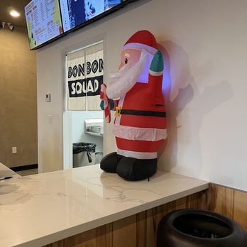 BON BON TEA HOUSE with photos - Updated August 2024 - 83 Photos & 64 ...