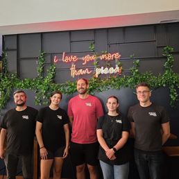 PIZZA PAYAA - Updated August 2025 - 82 Photos & 123 Reviews - 107 E ...