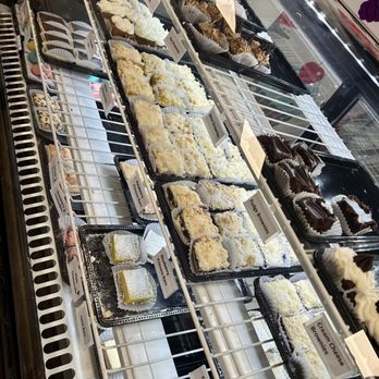 SWEET KNEADS FARMINGTON BAKERY - Updated May 2025 - 100 Photos & 55 ...