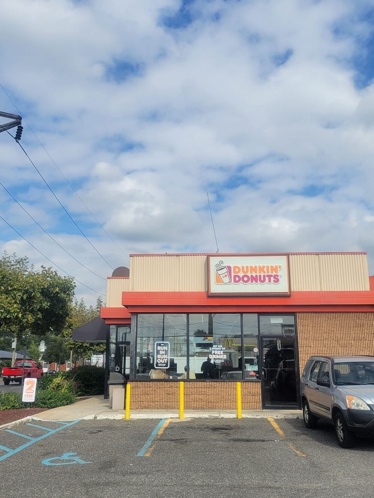 DUNKIN’ - Updated June 2026 - 38 Photos & 39 Reviews - 595 Franklin Ave ...