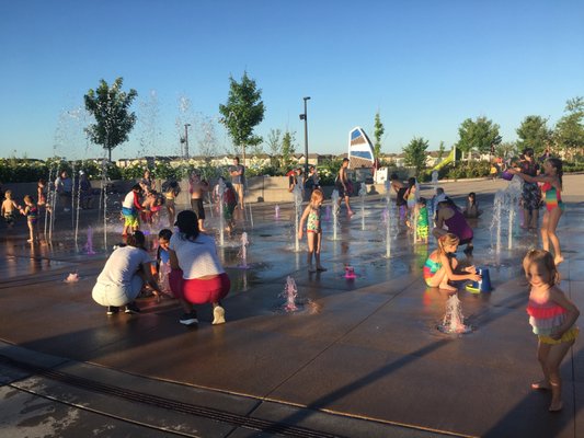 CENTRAL PARK PLAYGROUND AND SPLASH PAD - 33 Photos & 13 Reviews - 12000 ...