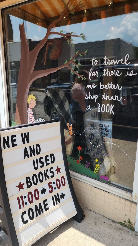 FOX AND FABLE - Updated June 2025 - 114 E Buchanan St, Prairie Grove ...