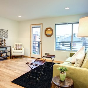 THE STANDARD AT SEATTLE - 4220 12th Ave NE, Seattle, Washington ...