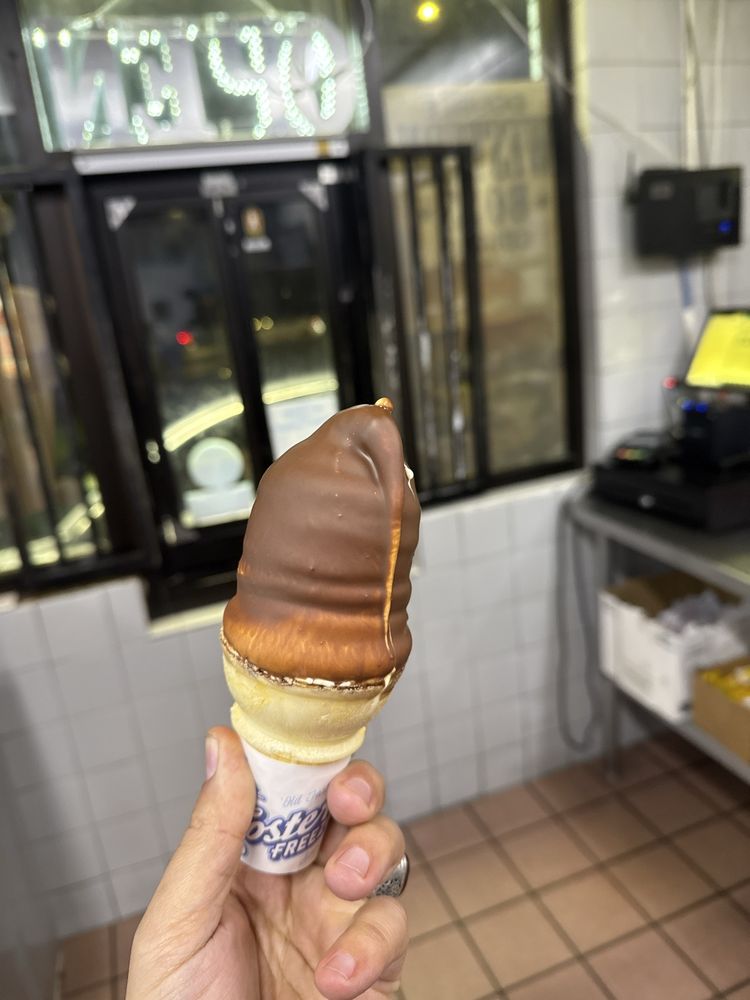 FOSTERS FREEZE - Updated May 2026 - 51 Photos & 57 Reviews - 4111 Swift ...