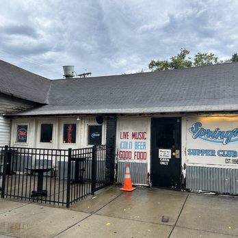 SPRINGWATER - Updated October 2025 - 88 Photos & 94 Reviews - 115 27th ...