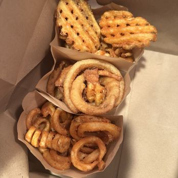 GAMI BURGER - Updated December 2025 - 200 Photos & 127 Reviews - 5093 ...