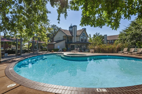 CRYSTAL FALLS APARTMENT HOMES - Updated January 2026 - 13 Photos ...