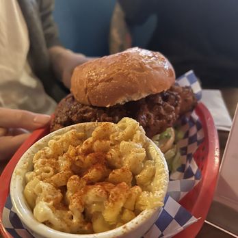 SISTERS AND BROTHERS - Updated August 2025 - 818 Photos & 813 Reviews ...